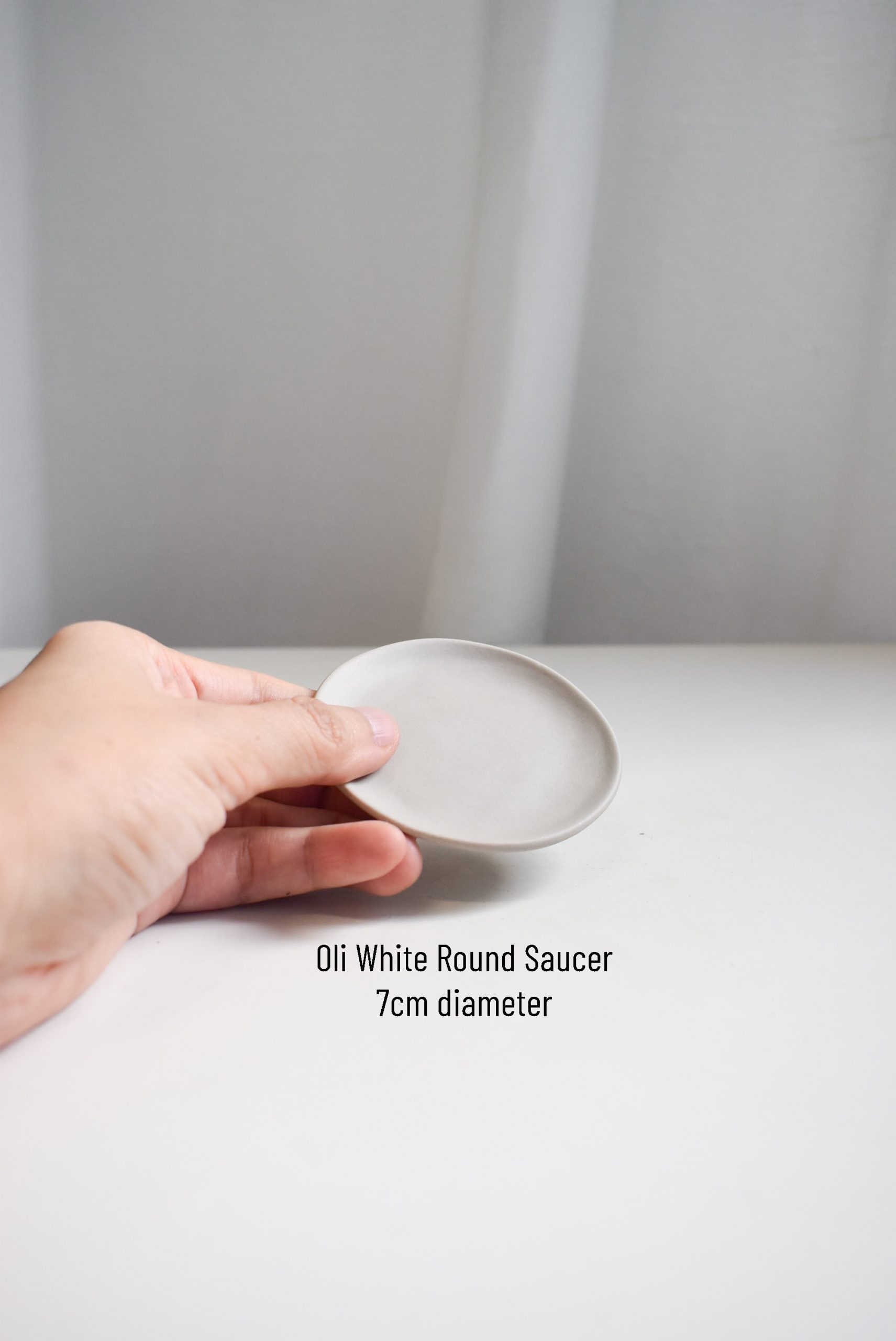 Oli Round Saucers (different colours available) – The Plant Loft